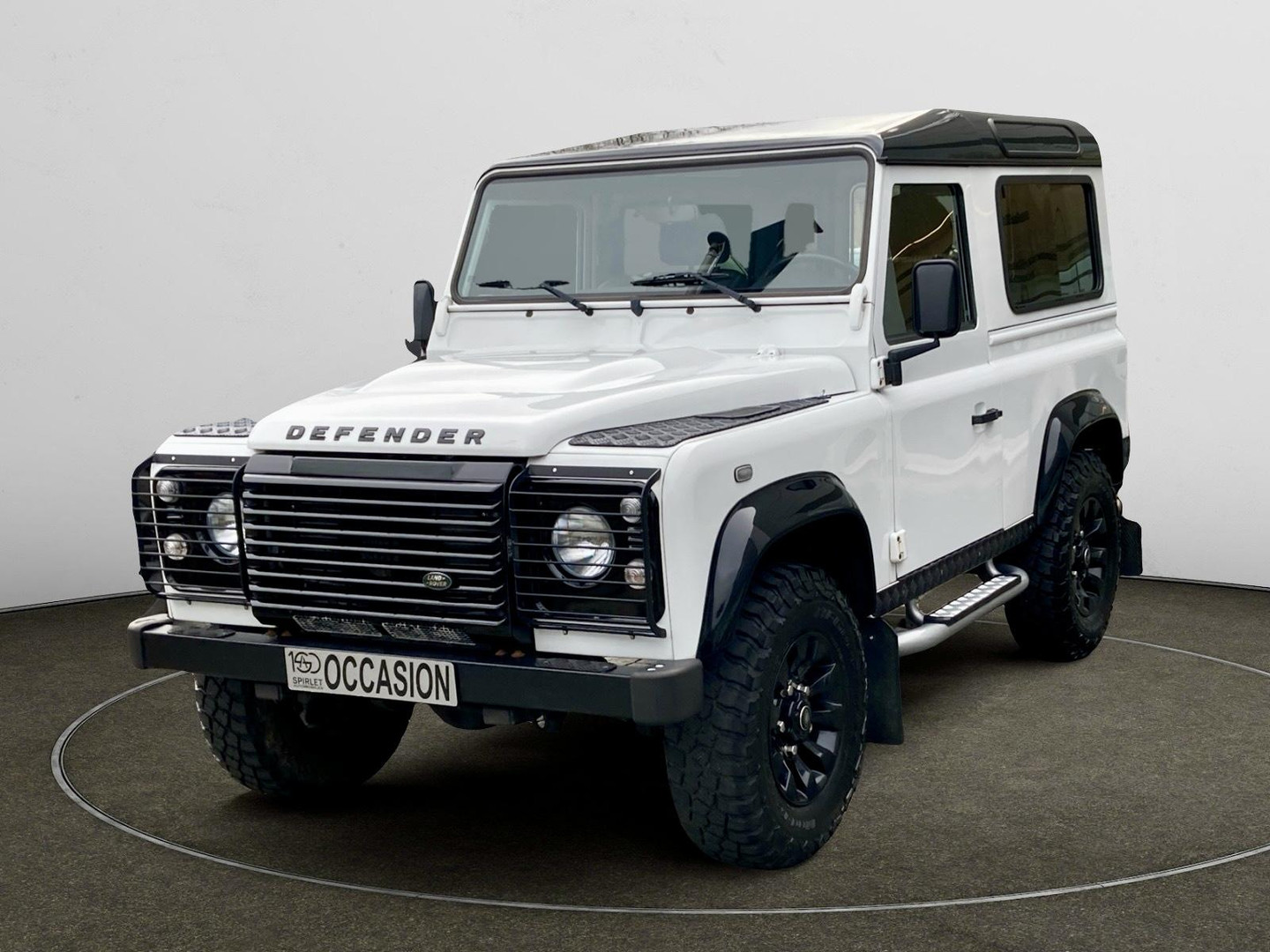 Tweedehands Land Rover Defender in stock in België
